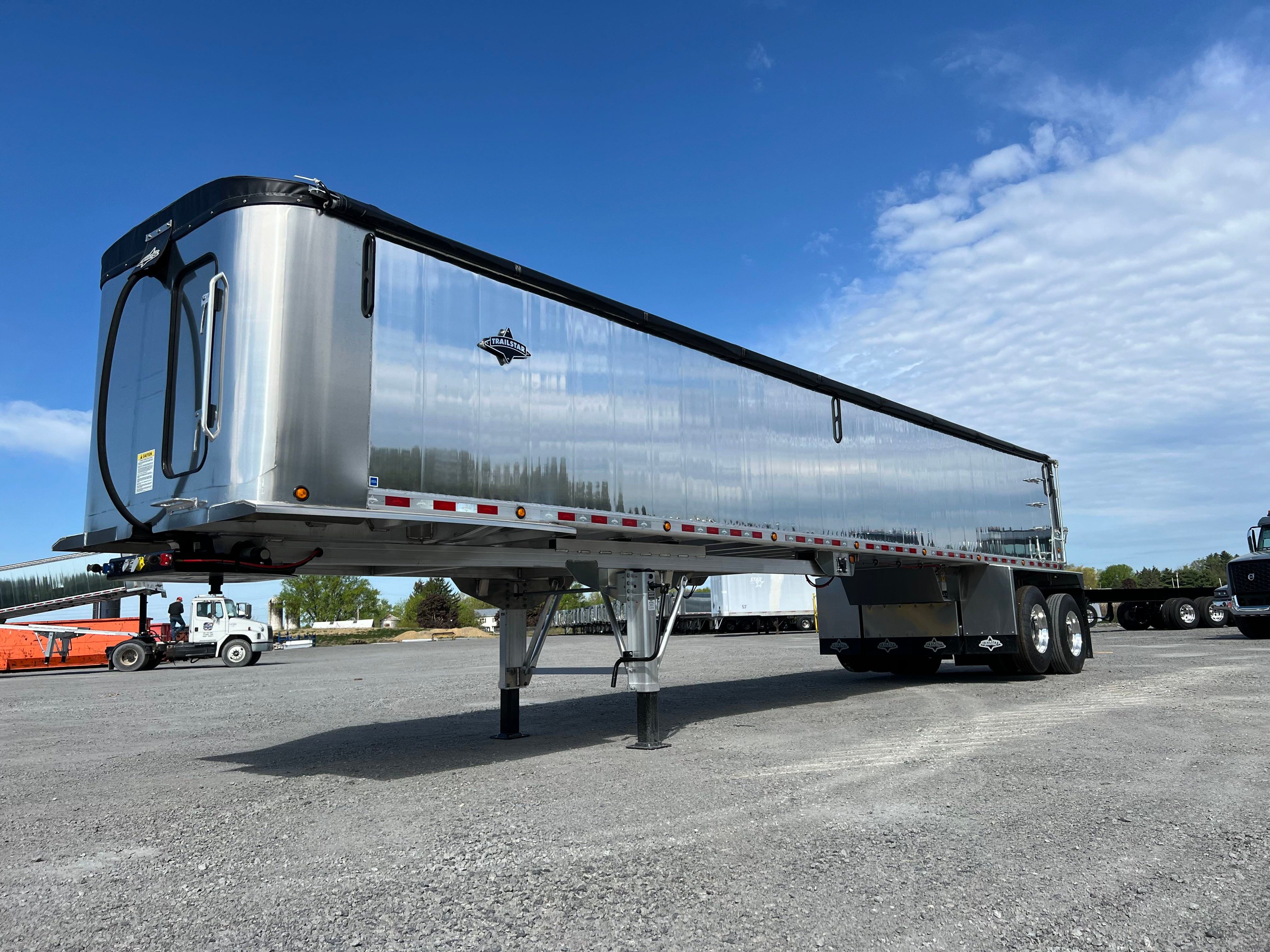 Frameless Dump Trailers